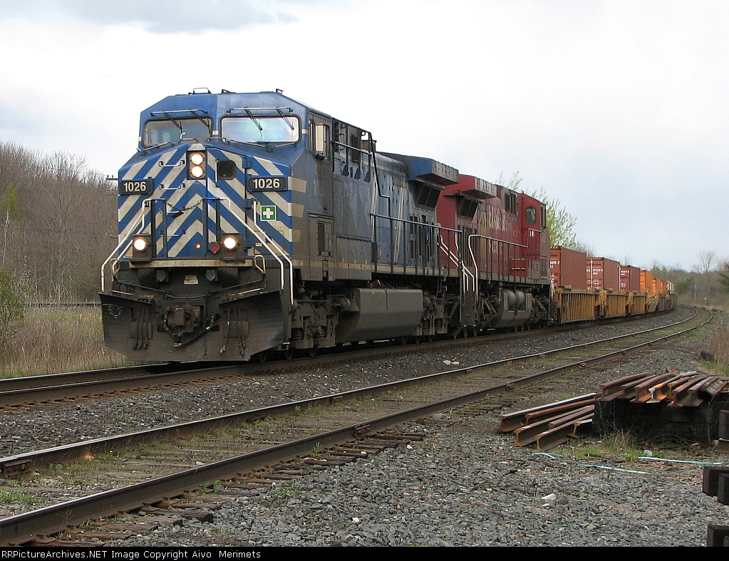 CEFX 1026 at Spicer, with 153.